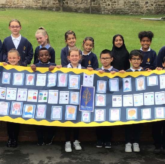 Meet our intergenerational linking projects - My Home Life England